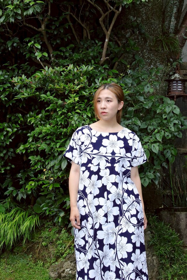 浴衣リメイク 桜の花浴衣リメイクワンピース | iichi 日々の暮らしを心地よくするハンドメイドやアンティークのマーケットプレイス
