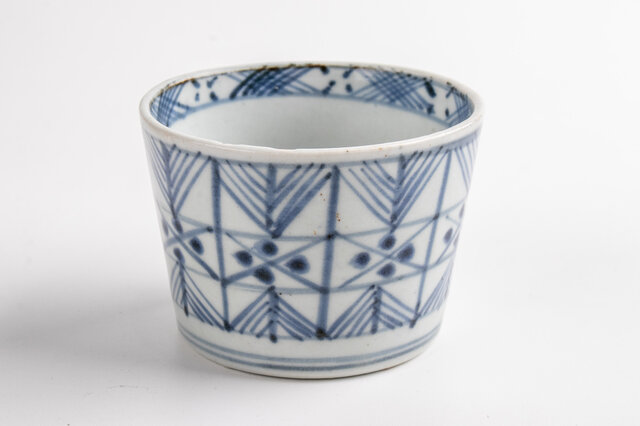 古伊万里 染付 松竹梅図案文 そば猪口 1客 明治時代 個体A | iichi 日々の暮らしを心地よくするハンドメイドやアンティークのマーケットプレイス