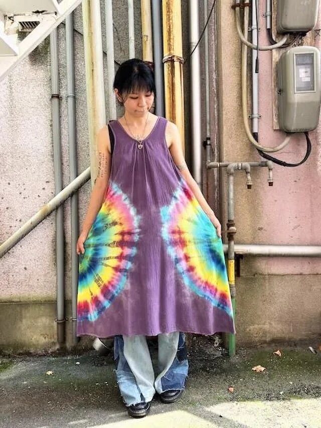 タイダイ ノースリーブワンピース パープルブラウン HD24-40 | iichi 日々の暮らしを心地よくするハンドメイドやアンティークのマーケットプレイス