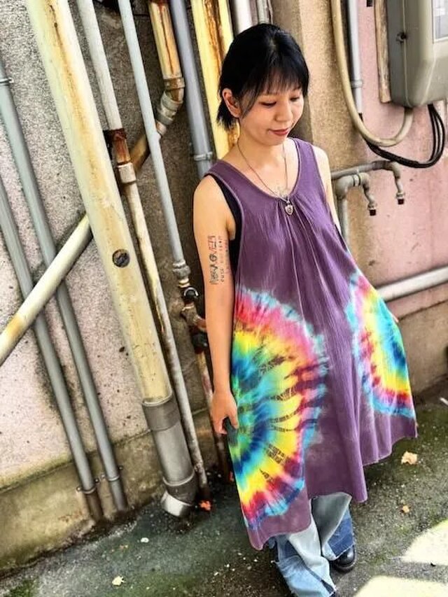 タイダイ ノースリーブワンピース パープルブラウン HD24-40 | iichi 日々の暮らしを心地よくするハンドメイドやアンティークのマーケットプレイス