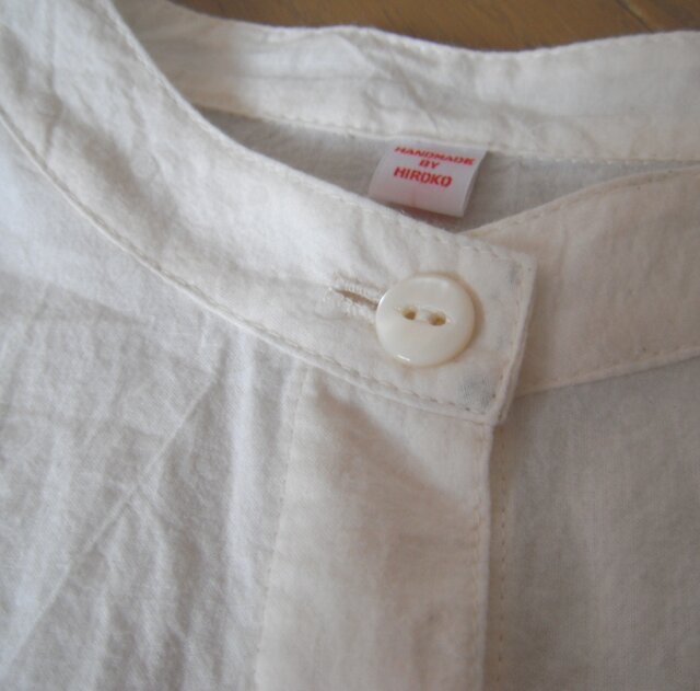 綿ローンの8分袖ブラウス 生成り | iichi 日々の暮らしを心地よくするハンドメイドやアンティークのマーケットプレイス