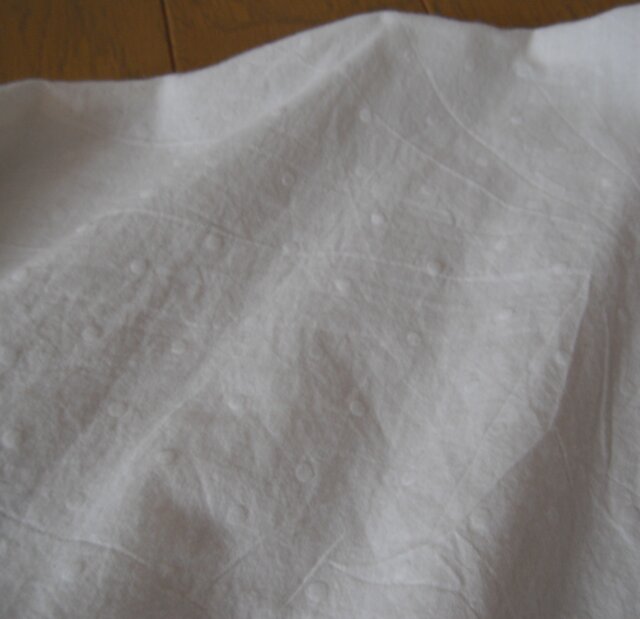 綿ローンの8分袖ブラウス 生成り | iichi 日々の暮らしを心地よくするハンドメイドやアンティークのマーケットプレイス