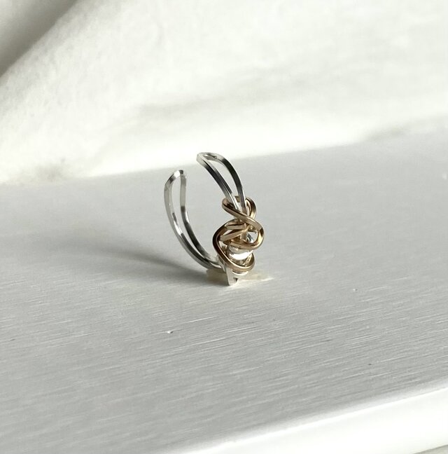 14kgf×silver925 Random イヤーカフ | iichi 日々の暮らしを心地よくするハンドメイドやアンティークのマーケットプレイス