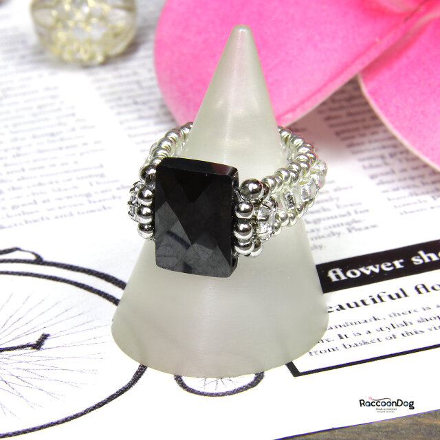 （新作）ジルコニア・ジェットリング（キュービックジルコニア ビーズリング）《ビーズアクセサリー》 | iichi 日々の暮らしを心地よくするハンドメイドやアンティークのマーケットプレイス