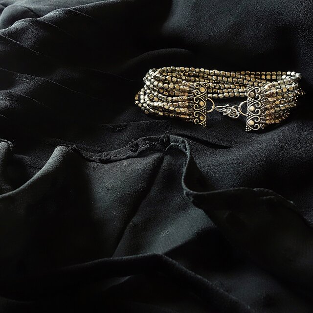 Victoria 2-5 | iichi 日々の暮らしを心地よくするハンドメイドやアンティークのマーケットプレイス