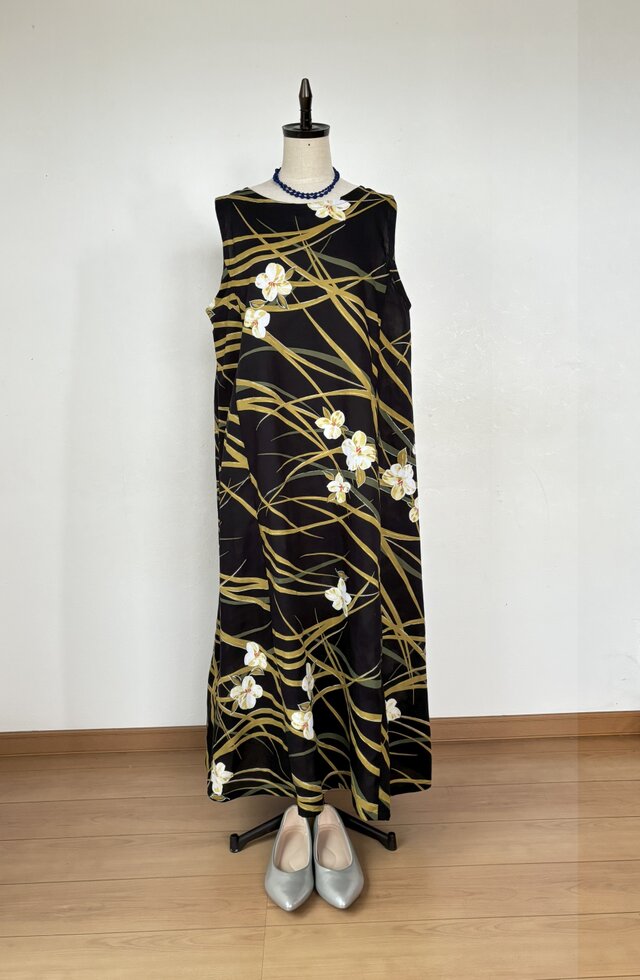 ＊浴衣リメイク＊花葉模様浴衣のワンピース（Lサイズ） | iichi 日々の暮らしを心地よくするハンドメイドやアンティークのマーケットプレイス