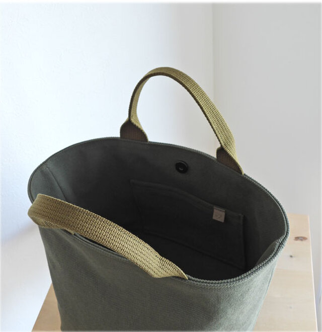 キャンバスミニトート ダークオリーブ（ 限定生地 ） | iichi 日々の暮らしを心地よくするハンドメイドやアンティークのマーケットプレイス