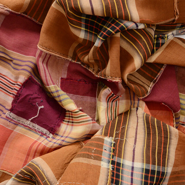 古布 木綿 襤褸 布団皮 昭和中期 格子とクレイジーパターンの大判リペア布 約289×154〜173cm ジャパンヴィンテージ | iichi 日々の暮らしを心地よくするハンドメイドや ...