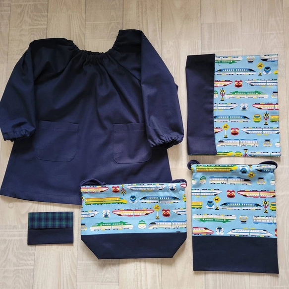 【80～160】ネイビー 無地 シンプル 長袖スモック 着丈延長可 スモッグ | iichi 日々の暮らしを心地よくするハンドメイドやアンティークのマーケットプレイス