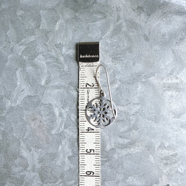 PA377-【 AVON 】エイボン・ヴィンテージピアス Sterling Silver 925 Snowflake | iichi 日々の暮らしを心地よくするハンドメイドやアンティークの ...