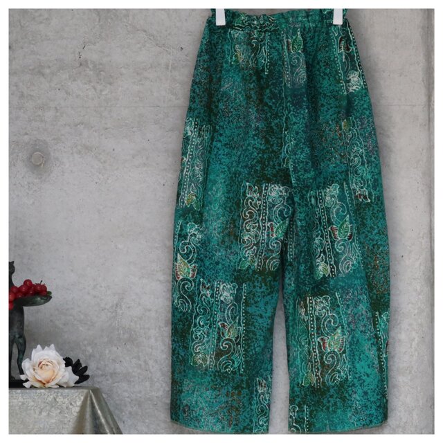 浴衣のぷっくらパンツ フリーサイズ 大きめ KANSAI 着物リメイク | iichi 日々の暮らしを心地よくするハンドメイドやアンティークのマーケットプレイス