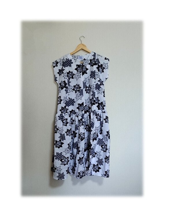 425 1点物 ワンピース ジャンパースカート キーネック ローウェスト デッドストック浴衣地 もみじ 夏のお出かけ | iichi 日々の暮らしを心地よくするハンドメイドやアンティークの ...