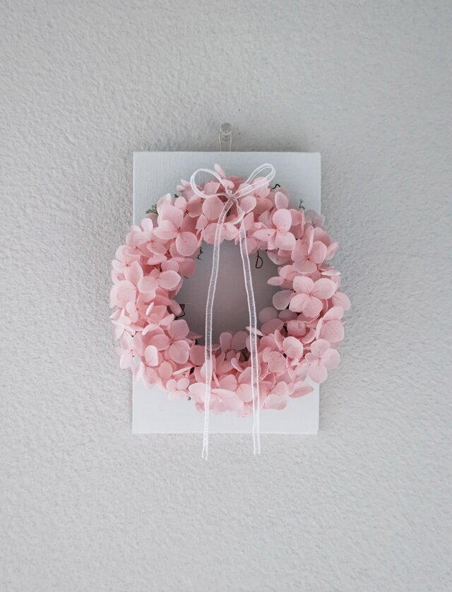 mini canvas wreath （pink） | iichi 日々の暮らしを心地よくするハンドメイドやアンティークのマーケットプレイス