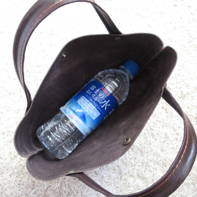 小さくも収納抜群♪《牛革》三角マチのレクタングル☆ミニトート・ブラウン・スムース・0628 | iichi 日々の暮らしを心地よくするハンドメイドやアンティークのマーケットプレイス