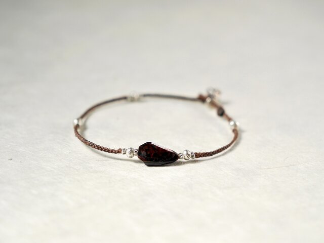 -Sugilite- code bracelet | iichi 日々の暮らしを心地よくするハンドメイドやアンティークのマーケットプレイス