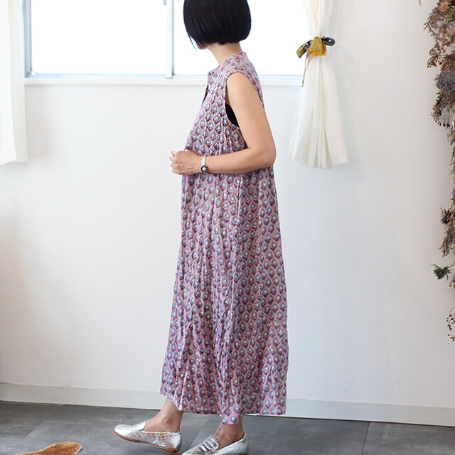 ブロックプリントコットンクリンクルワンピース【パープル花柄】 | iichi 日々の暮らしを心地よくするハンドメイドやアンティークのマーケットプレイス