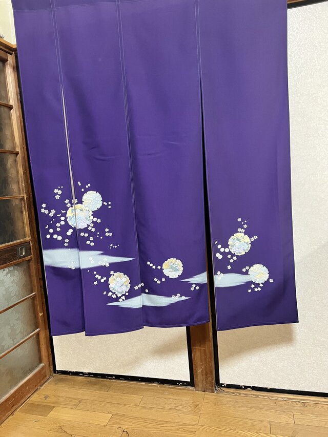 着物リメイク暖簾ーのれん横〜103–丈〜137! | iichi 日々の暮らしを心地よくするハンドメイドやアンティークのマーケットプレイス