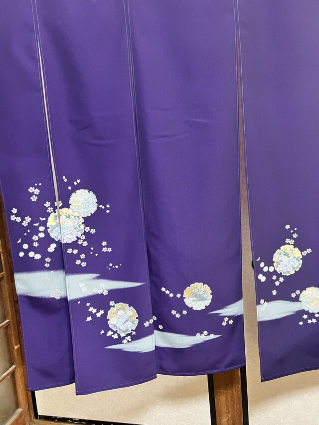 着物リメイク暖簾ーのれん横〜103–丈〜137! | iichi 日々の暮らしを心地よくするハンドメイドやアンティークのマーケットプレイス