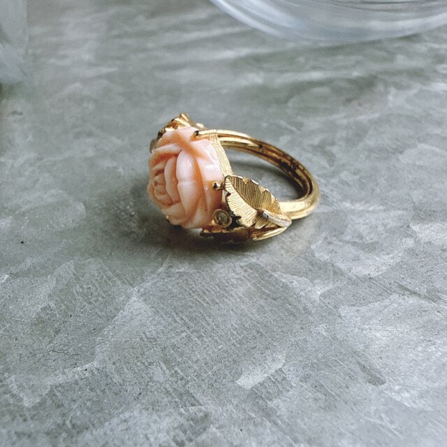 RA121-【 AVON 】エイボン・ヴィンテージリング 1973 " SERENA ROSE " Pink Rose | iichi 日々の暮らしを心地よくするハンドメイドやアンティークの ...