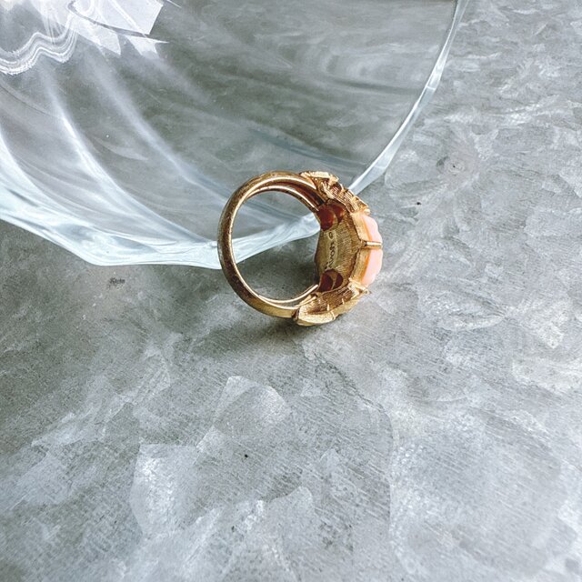 RA121-【 AVON 】エイボン・ヴィンテージリング 1973 " SERENA ROSE " Pink Rose | iichi 日々の暮らしを心地よくするハンドメイドやアンティークの ...