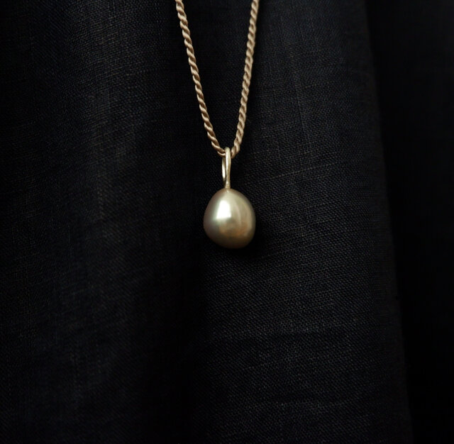グレーパールのネックレス SV | iichi 日々の暮らしを心地よくするハンドメイドやアンティークのマーケットプレイス