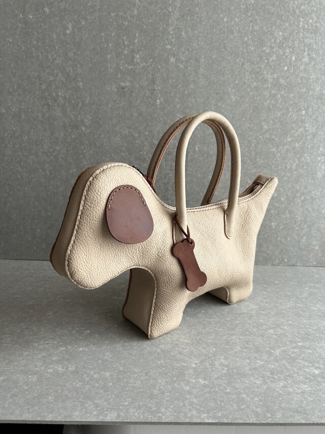 [新作]レザーのdog bag | iichi 日々の暮らしを心地よくするハンドメイドやアンティークのマーケットプレイス
