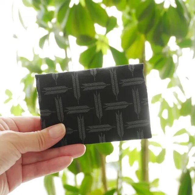 きものカードケース＜矢羽根文＞ | iichi 日々の暮らしを心地よくするハンドメイドやアンティークのマーケットプレイス