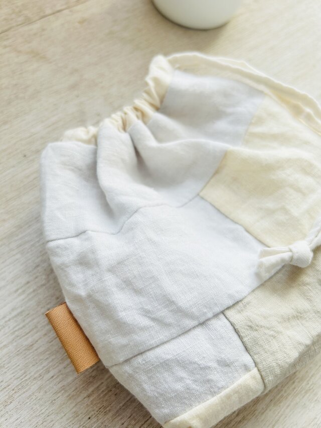 天日干しリネンの巾着袋 ホワイト | iichi 日々の暮らしを心地よくするハンドメイドやアンティークのマーケットプレイス