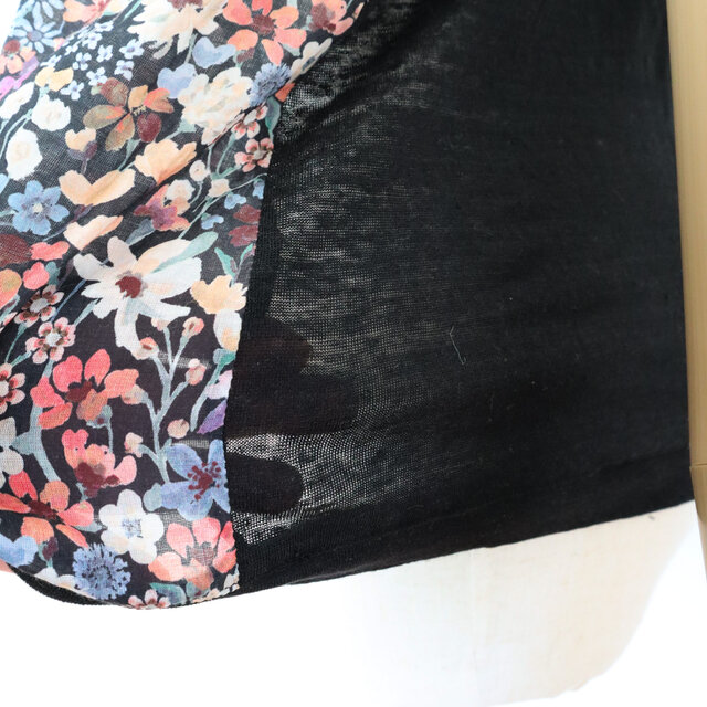 リバティ ドリームスオブサマーとリネンニットの半袖カットソー | iichi 日々の暮らしを心地よくするハンドメイドやアンティークのマーケットプレイス