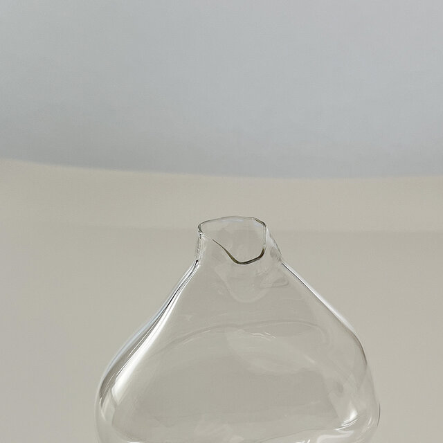 「heart」ガラスの一輪挿し 花瓶 フラワーベース | iichi 日々の暮らしを心地よくするハンドメイドやアンティークのマーケットプレイス