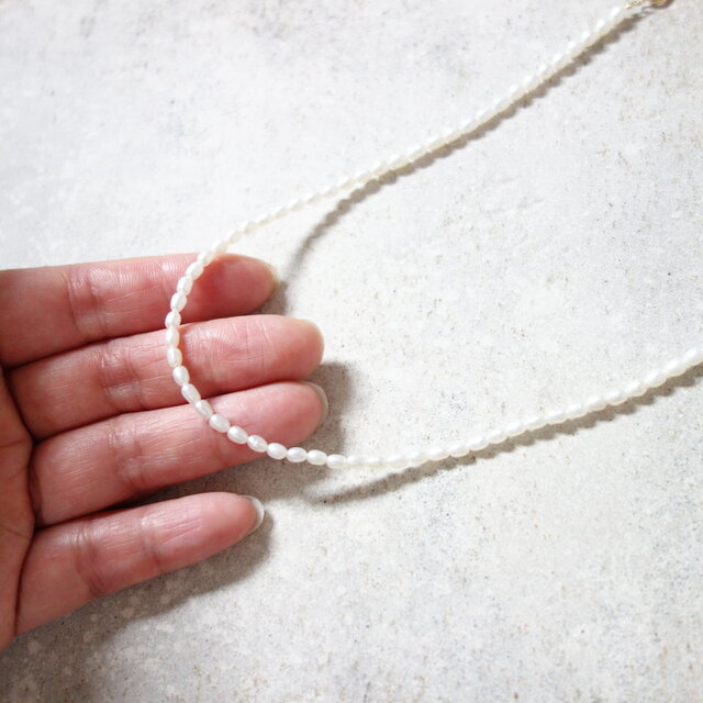14kgf淡水パール小粒ネックレス | iichi 日々の暮らしを心地よくするハンドメイドやアンティークのマーケットプレイス