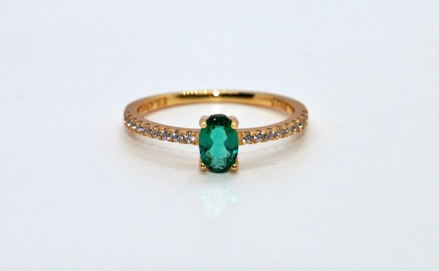 クラシックスタイル＊エメラルド 指輪＊10号 GP | iichi 日々の暮らしを心地よくするハンドメイドやアンティークのマーケットプレイス