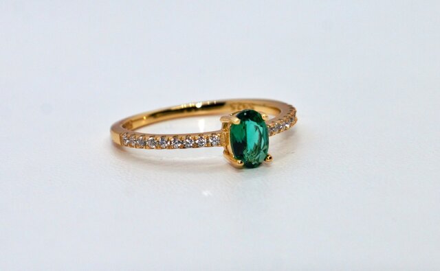 クラシックスタイル＊エメラルド 指輪＊10号 GP | iichi 日々の暮らしを心地よくするハンドメイドやアンティークのマーケットプレイス