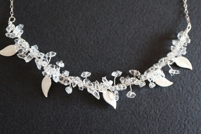 ハーキマーダイヤモンドの煌めきネックレス sterling silver | iichi 日々の暮らしを心地よくするハンドメイドやアンティークのマーケットプレイス