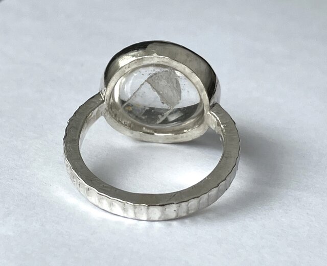 清涼感♪クォーツinクォーツ・リング（silver925） | iichi 日々の暮らしを心地よくするハンドメイドやアンティークのマーケットプレイス