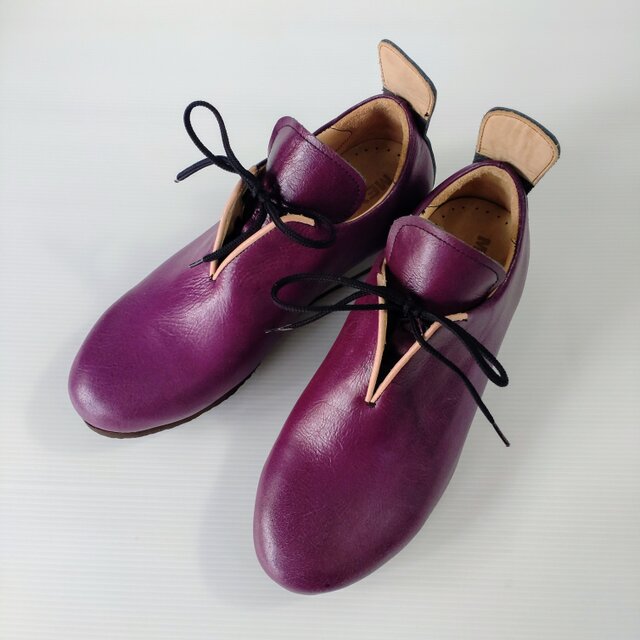 おしゃれなオリジナルデザインのスリッポン パープルカラー限定色 無料サイズ調整 | iichi 日々の暮らしを心地よくするハンドメイドやアンティークのマーケットプレイス