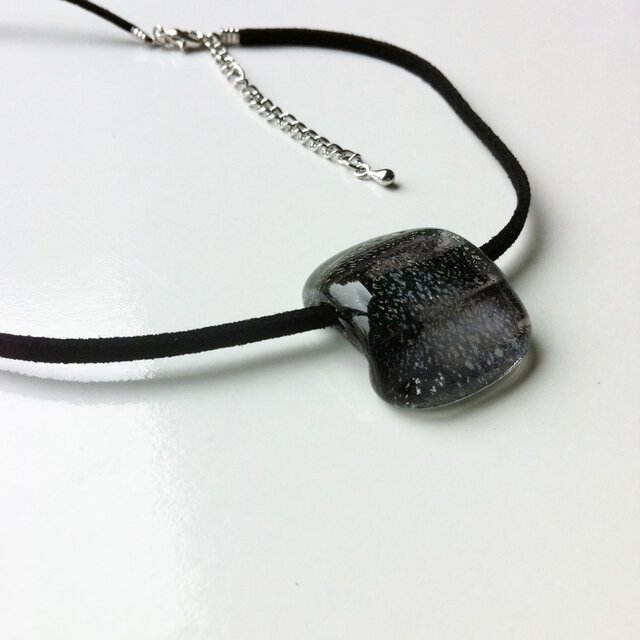 墨×銀箔 vol.3 ガラス帯留 | iichi 日々の暮らしを心地よくするハンドメイドやアンティークのマーケットプレイス