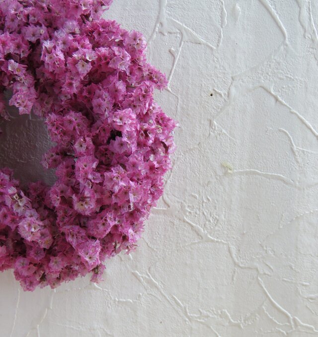 Starch Raspberry Dance Wreath | iichi 日々の暮らしを心地よくするハンドメイドやアンティークのマーケットプレイス