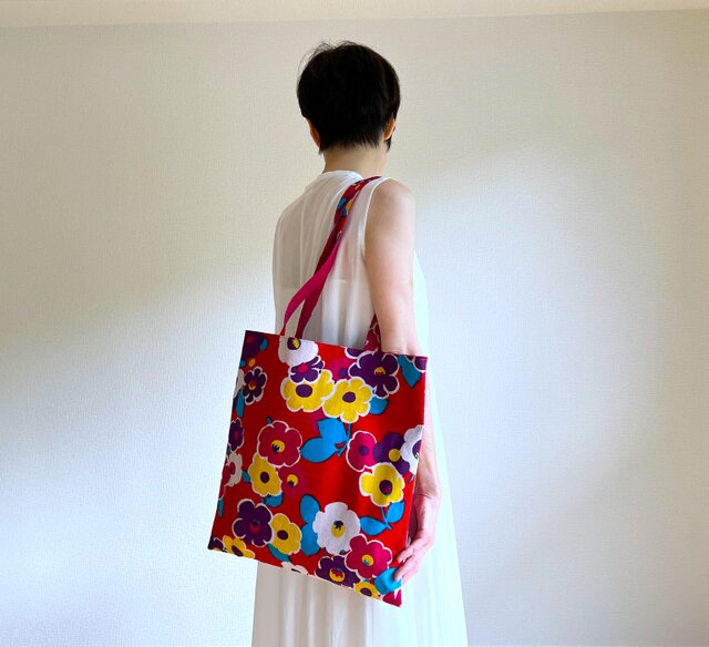 ラフバッグレギュラーサイズ レトロフラワー ピンク | iichi 日々の暮らしを心地よくするハンドメイドやアンティークのマーケットプレイス