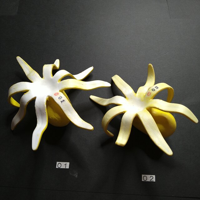 タコバナナ 01と02 | iichi 日々の暮らしを心地よくするハンドメイドやアンティークのマーケットプレイス