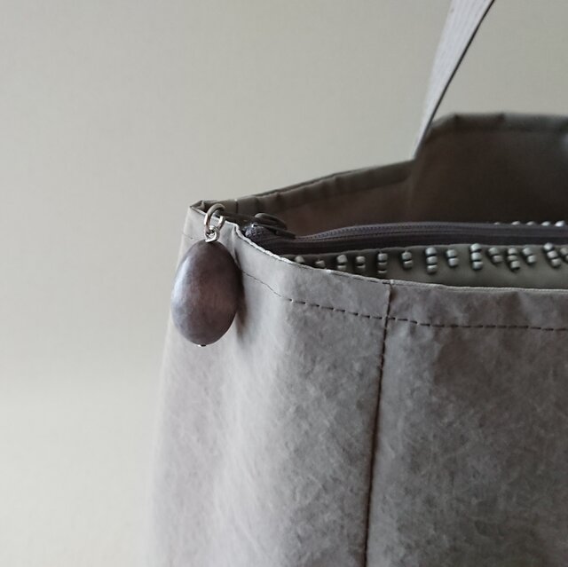 frill ring tote [gray nylon] | iichi 日々の暮らしを心地よくするハンドメイドやアンティークのマーケットプレイス