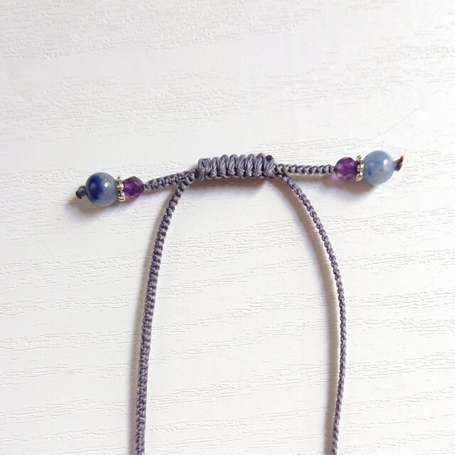 フローライトとブルー系ストーンのフリーサイズネックレス Y-2085 | iichi 日々の暮らしを心地よくするハンドメイドやアンティークのマーケットプレイス