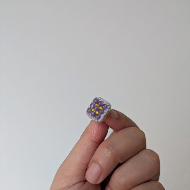 monolog 蕾ピアス&イヤリング A(アメジスト) | iichi 日々の暮らしを心地よくするハンドメイドやアンティークのマーケットプレイス