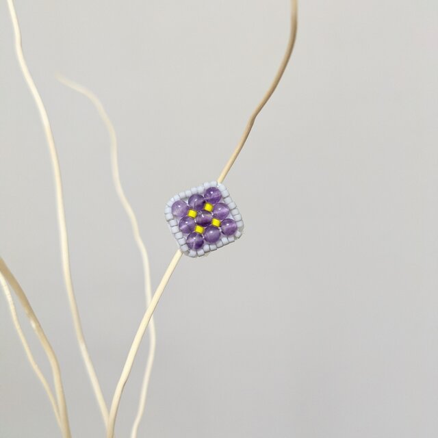 monolog 蕾ピアス&イヤリング A(アメジスト) | iichi 日々の暮らしを心地よくするハンドメイドやアンティークのマーケットプレイス