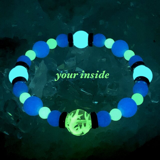 龍彫り水晶 ブルールミナスストーン 夜光石 天然石ブレスレット | iichi 日々の暮らしを心地よくするハンドメイドやアンティークのマーケットプレイス