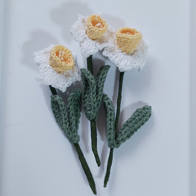 スイセンモチーフ ハンドメイド | iichi 日々の暮らしを心地よくするハンドメイドやアンティークのマーケットプレイス