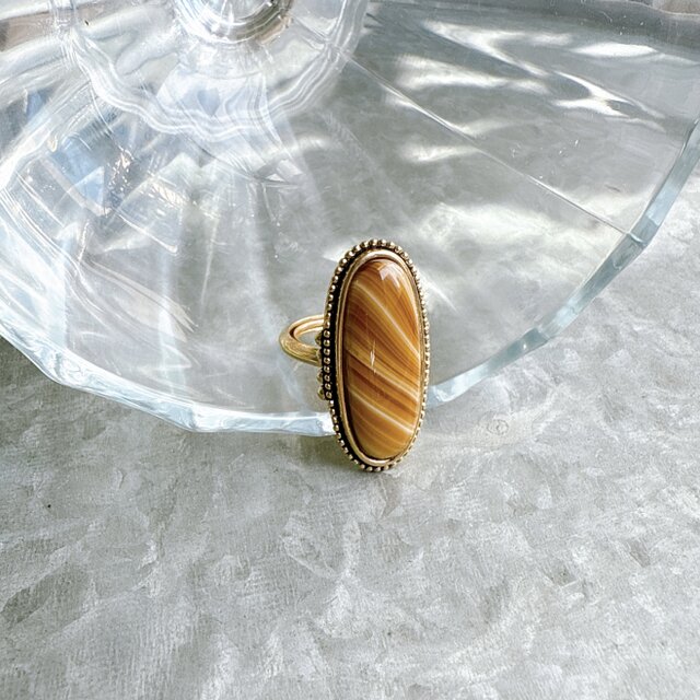 RA129-【 AVON 】エイボン・ヴィンテージリング 1978 "Shimmering Sands" | iichi 日々の暮らしを心地よくするハンドメイドやアンティークのマーケットプレイス