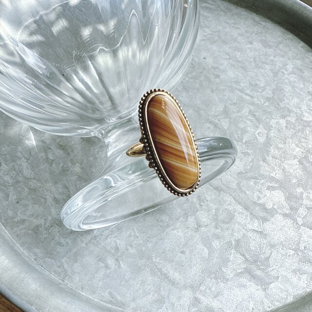 RA129-【 AVON 】エイボン・ヴィンテージリング 1978 "Shimmering Sands" | iichi 日々の暮らしを心地よくするハンドメイドやアンティークのマーケットプレイス