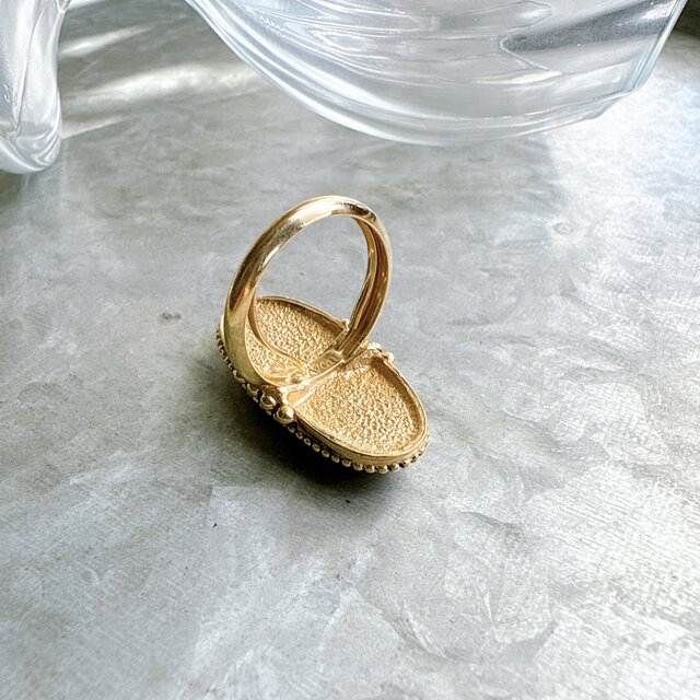 RA129-【 AVON 】エイボン・ヴィンテージリング 1978 "Shimmering Sands" | iichi 日々の暮らしを心地よくするハンドメイドやアンティークのマーケットプレイス