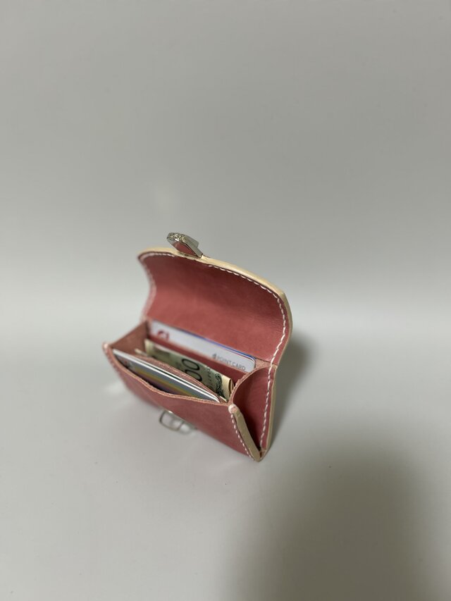たつのレザーmini mini長財布 ピンク 革財布 手のひらsize カード入れ 小さい財布 新作 | iichi 日々の暮らしを心地よくするハンドメイドやアンティークのマーケットプレイス